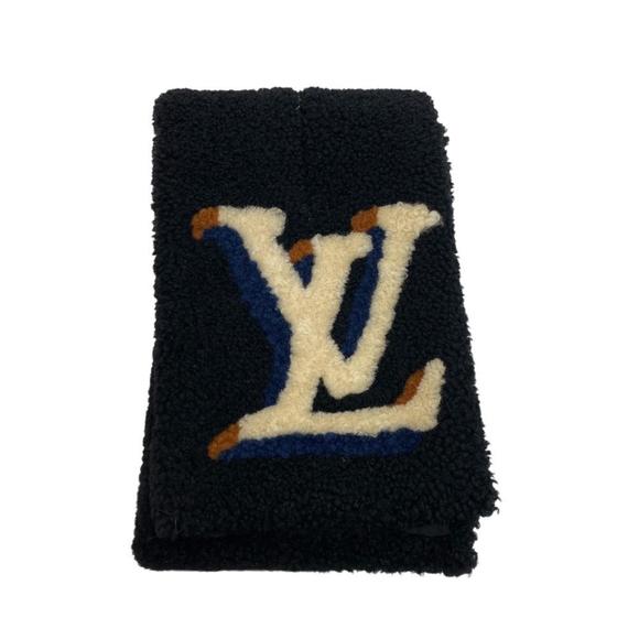 Louis Vuitton | Accessories | Louis Vuitton M69972 Escharp Teddy ...